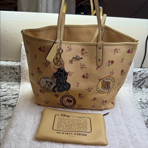 Coach | Bags | Coach Disney Minnie Mouse Floral Patch Tote Reversible ...
